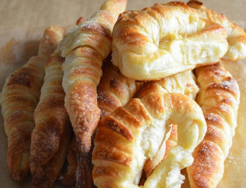 Descubre Las Deliciosas Formas De Las Facturas De Manteca Argentinas