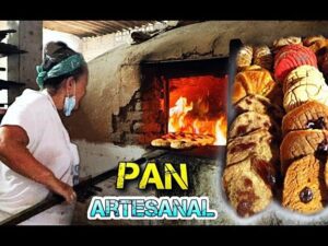 Receta Argentina: Delicioso Pan Casero Horneado En Horno De Barro