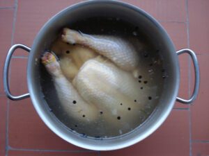 Cuánto Tiempo Debe Hervir El Pollo Para Que Esté Bien Cocido